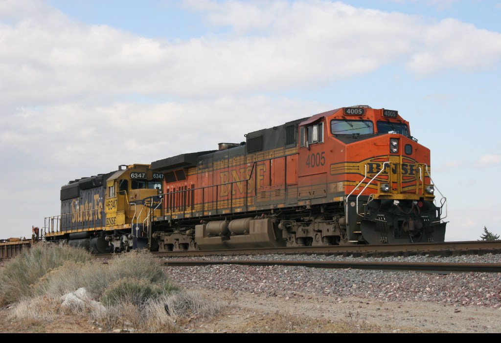 BNSF 4005